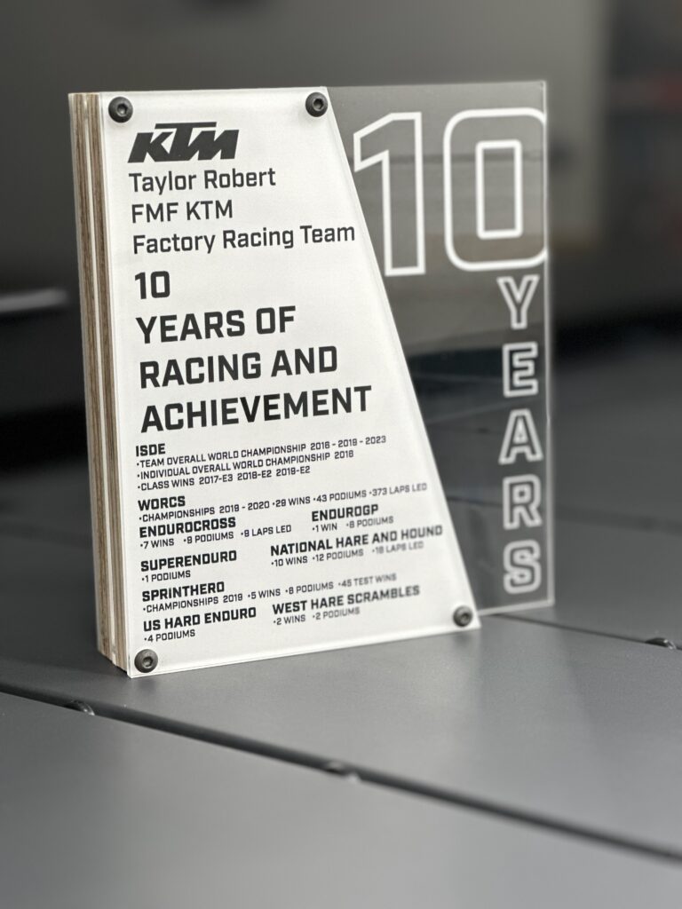 Custom Awards & Trophies for Events | MX Trophies